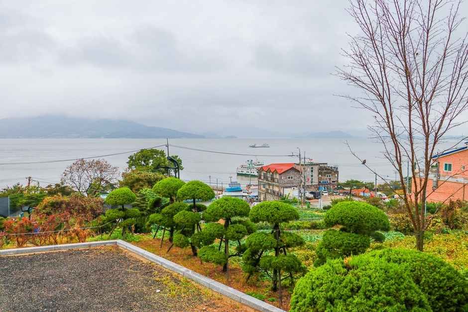 Ocean view resorts near Seoul for 1 night 2 day family trips : VISITKOREA
