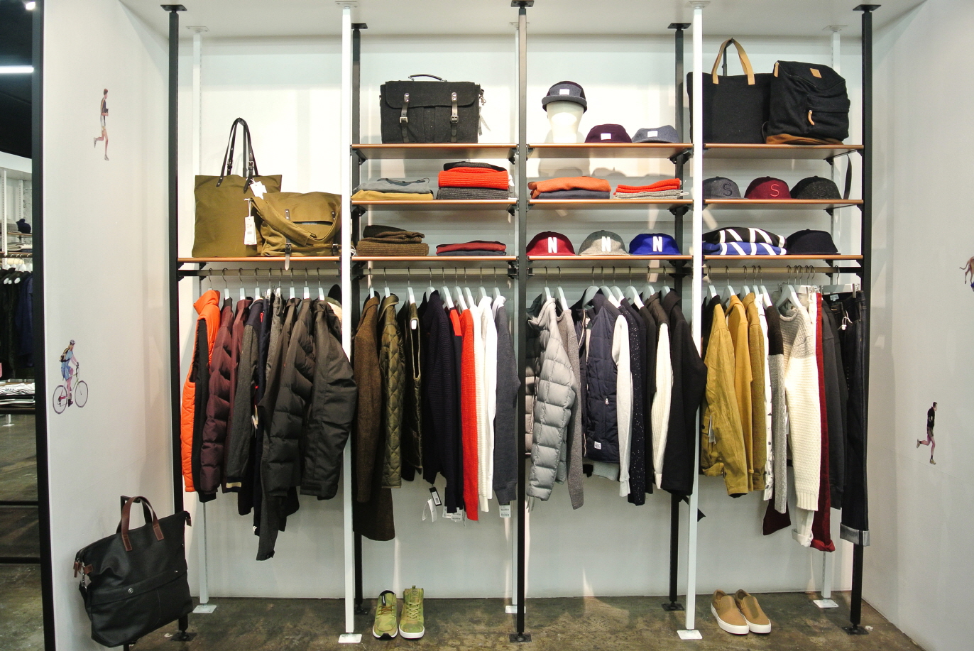 PLATFORM PLACE弘大店 (플랫폼 플레이스 홍대점) : VISITKOREA