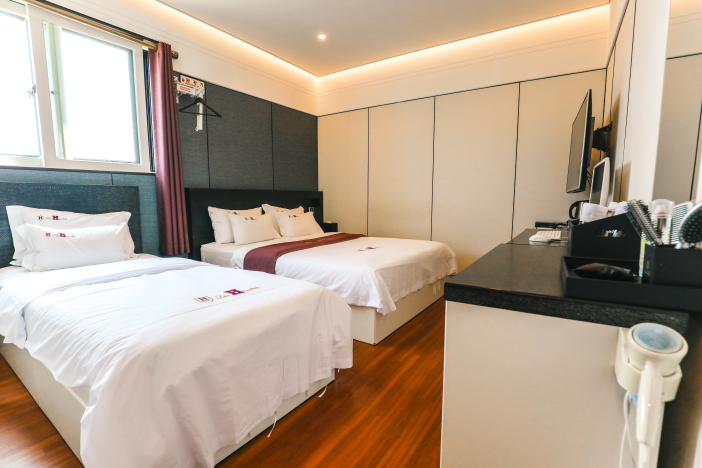 市中心的酒店度假，HOTEL THE H : VISITKOREA